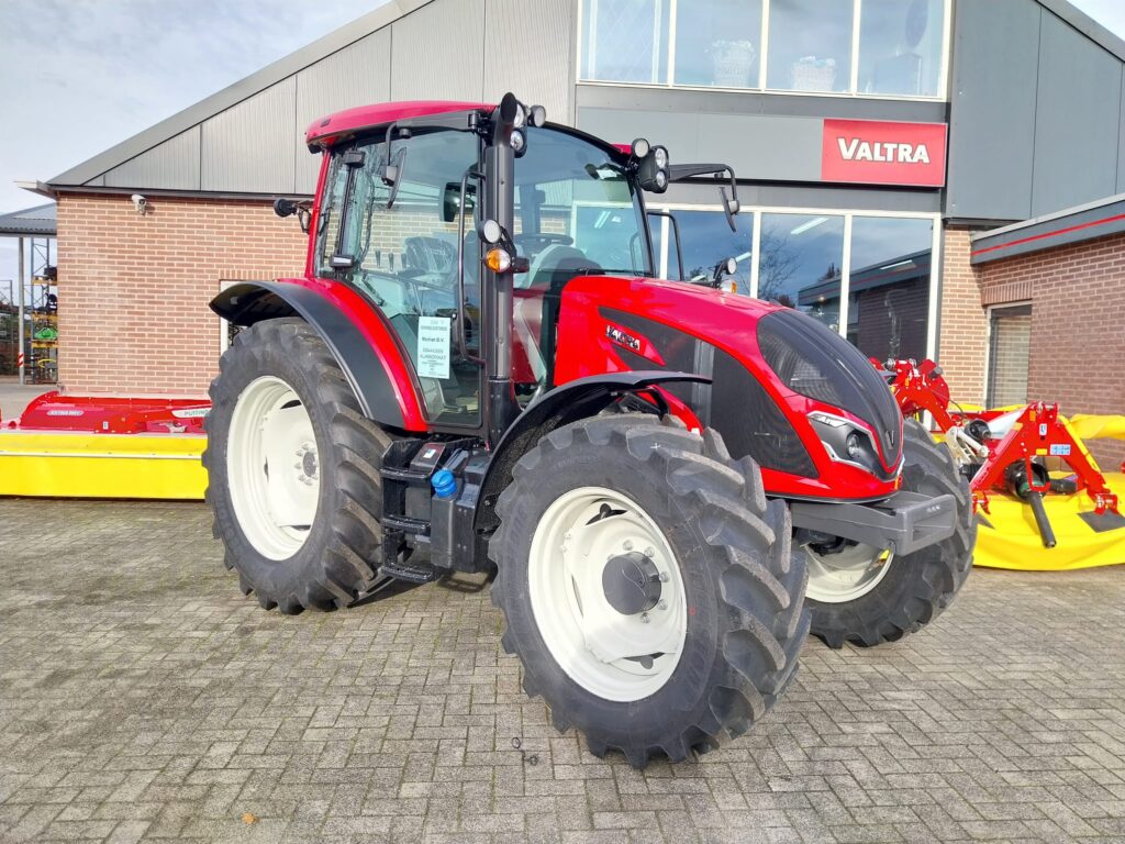Valtra A115 Hitech | Tractoren | Schoonhoven Service